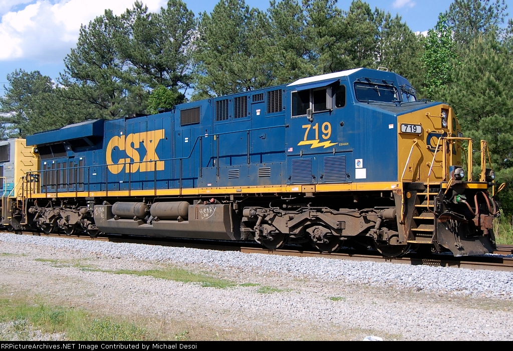 CSX ES-44AC #719 leads a southbound at Collier Yard